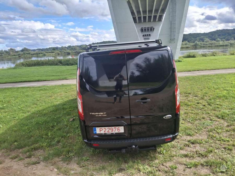 Melns Ford Transit Custom 2019 Jurbarkas, ar dzinēja tilpumu 2.00 L un nobraukumu 227 tūkst. km par 11200 €, foto 7 vietnē AUTOMOTO.COM.LV
