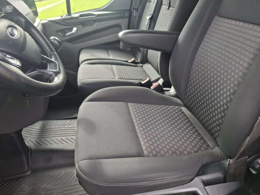 Melns Ford Transit Custom 2019 Jurbarkas, ar dzinēja tilpumu 2.00 L un nobraukumu 227 tūkst. km par 11200 €, foto 21 vietnē AUTOMOTO.COM.LV