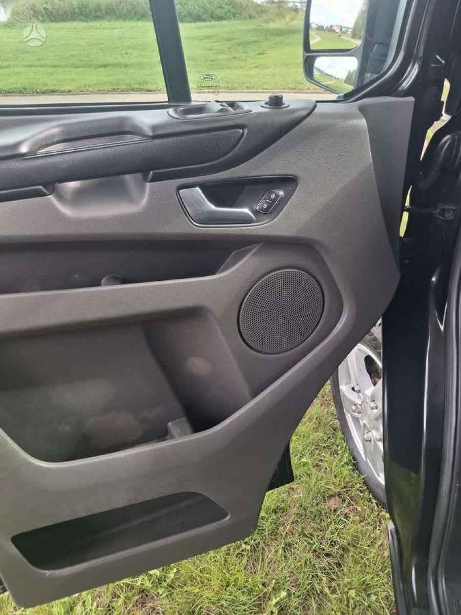 Melns Ford Transit Custom 2019 Jurbarkas, ar dzinēja tilpumu 2.00 L un nobraukumu 227 tūkst. km par 11200 €, foto 26 vietnē AUTOMOTO.COM.LV