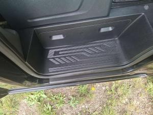 Melns Ford Transit Custom 2019 Jurbarkas, ar dzinēja tilpumu 2.00 L un nobraukumu 227 tūkst. km par 11200 €, foto 36 vietnē AUTOMOTO.COM.LV