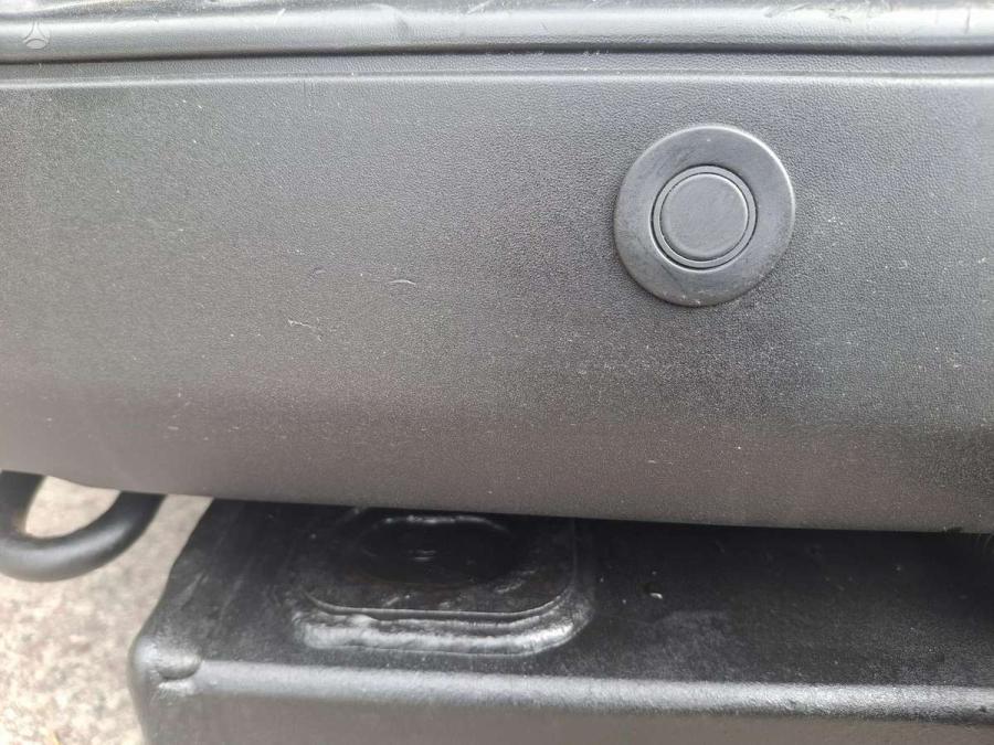 Melns Ford Transit Custom 2019 Jurbarkas, ar dzinēja tilpumu 2.00 L un nobraukumu 227 tūkst. km par 11200 €, foto 50 vietnē AUTOMOTO.COM.LV