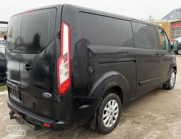 Black Ford Transit Custom 2020 in Vilnius, with an engine capacity of 2.00 L and mileage of 216 thousand km for 12900 €, photo 2 on AUTOMOTO.COM.LV