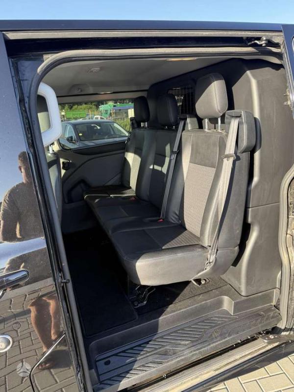 Black Ford Transit Custom 2020 in Taurage, with an engine capacity of 2.00 L and mileage of 300 thousand km for 14500 €, photo 6 on AUTOMOTO.COM.LV