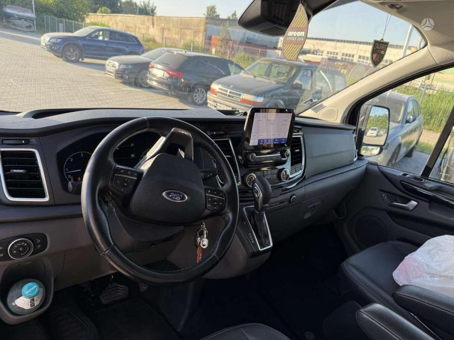 Black Ford Transit Custom 2020 in Taurage, with an engine capacity of 2.00 L and mileage of 300 thousand km for 14500 €, photo 8 on AUTOMOTO.COM.LV