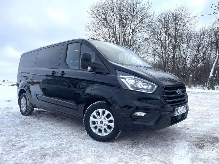 Melns Ford Transit Custom 2023 Kauņa, ar dzinēja tilpumu 2.00 L un nobraukumu 205 tūkst. km par 25410 €, foto 1 vietnē AUTOMOTO.COM.LV