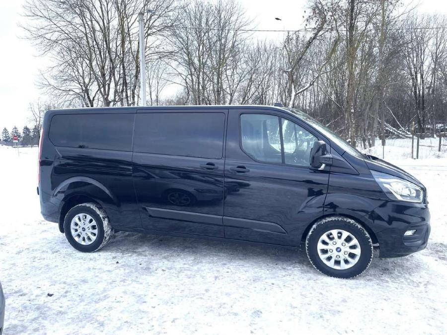 Melns Ford Transit Custom 2023 Kauņa, ar dzinēja tilpumu 2.00 L un nobraukumu 205 tūkst. km par 25410 €, foto 2 vietnē AUTOMOTO.COM.LV