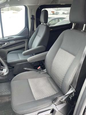 Melns Ford Transit Custom 2023 Kauņa, ar dzinēja tilpumu 2.00 L un nobraukumu 205 tūkst. km par 25410 €, foto 13 vietnē AUTOMOTO.COM.LV