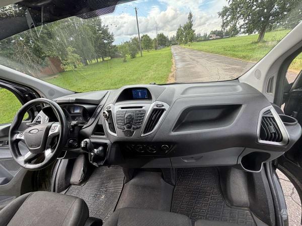 Black Ford Transit Custom 2014 in Panevezys, with an engine capacity of 2.20 L and mileage of 303 thousand km for 4800 €, photo 9 on AUTOMOTO.COM.LV