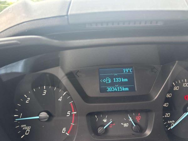 Black Ford Transit Custom 2014 in Panevezys, with an engine capacity of 2.20 L and mileage of 303 thousand km for 4800 €, photo 10 on AUTOMOTO.COM.LV