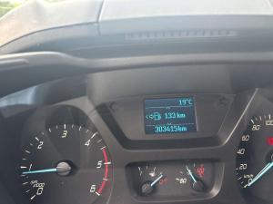 Black Ford Transit Custom 2014 in Panevezys, with an engine capacity of 2.20 L and mileage of 303 thousand km for 4800 €, photo 11 on AUTOMOTO.COM.LV