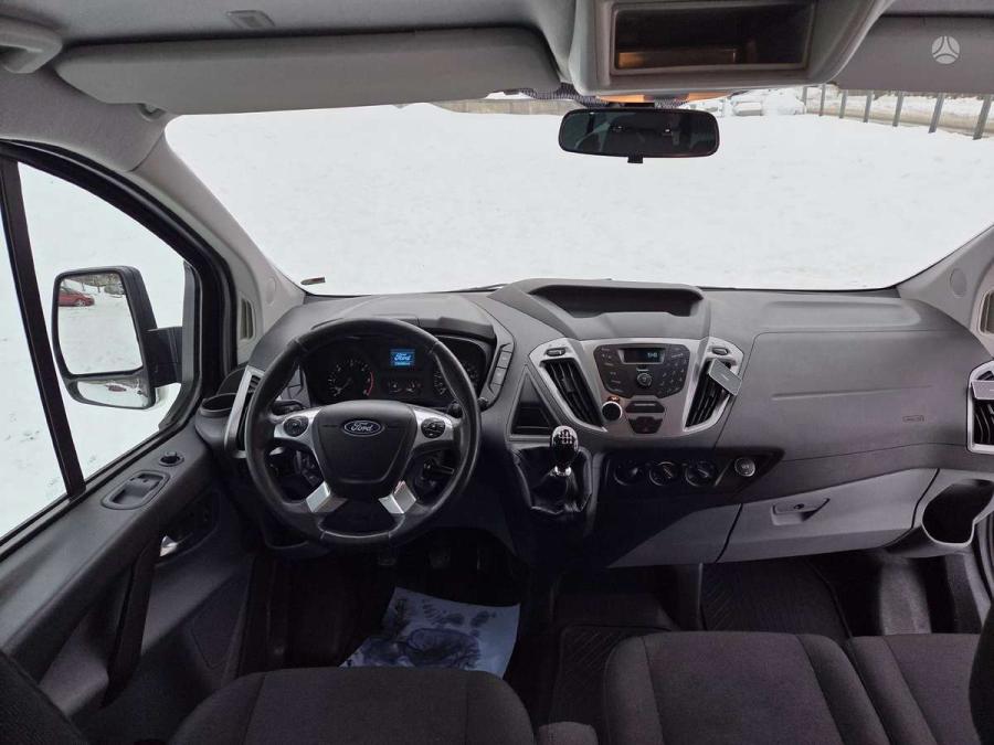Black Ford Transit Custom 2015 in Vilnius, with an engine capacity of 2.20 L and mileage of 257 thousand km for 11700 €, photo 9 on AUTOMOTO.COM.LV