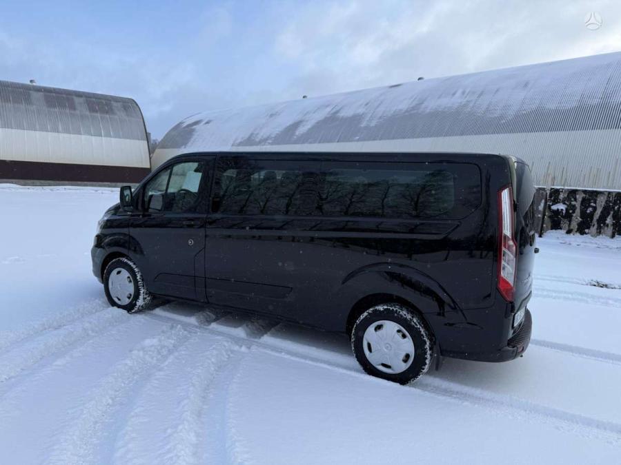 Black Ford Transit Custom 2019 in Kupiskis, with an engine capacity of 2.00 L and mileage of 182 thousand km for 15700 €, photo 7 on AUTOMOTO.COM.LV