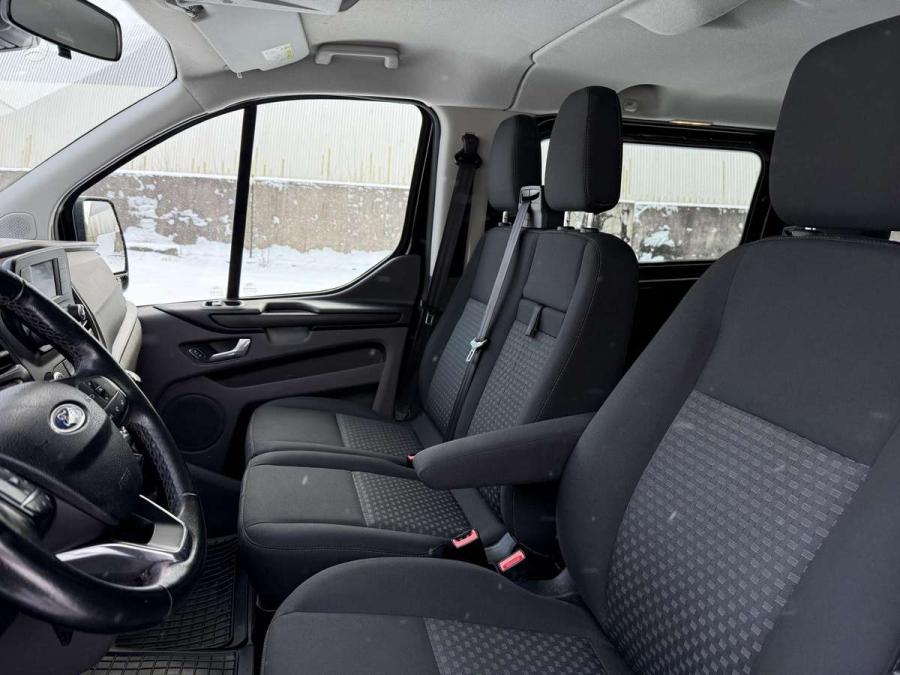 Black Ford Transit Custom 2019 in Kupiskis, with an engine capacity of 2.00 L and mileage of 182 thousand km for 15700 €, photo 17 on AUTOMOTO.COM.LV