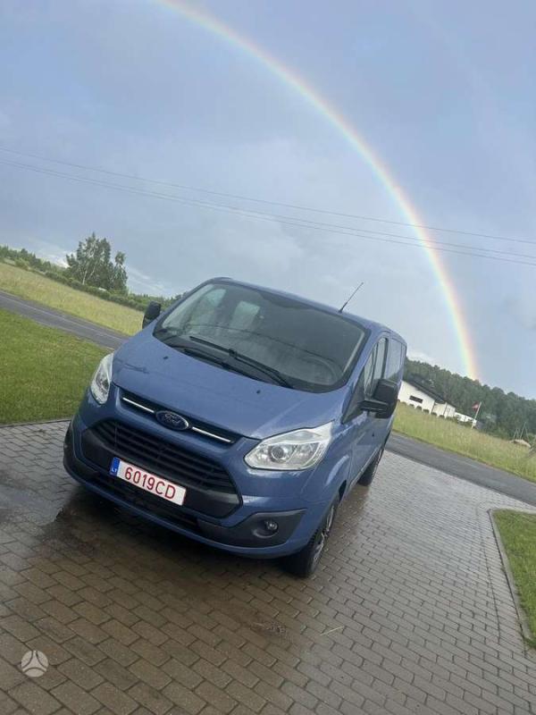 Blue Ford Transit Custom 2012 in Jonava, with an engine capacity of 2.20 L and mileage of 323 thousand km for 4950 €, photo 1 on AUTOMOTO.COM.LV