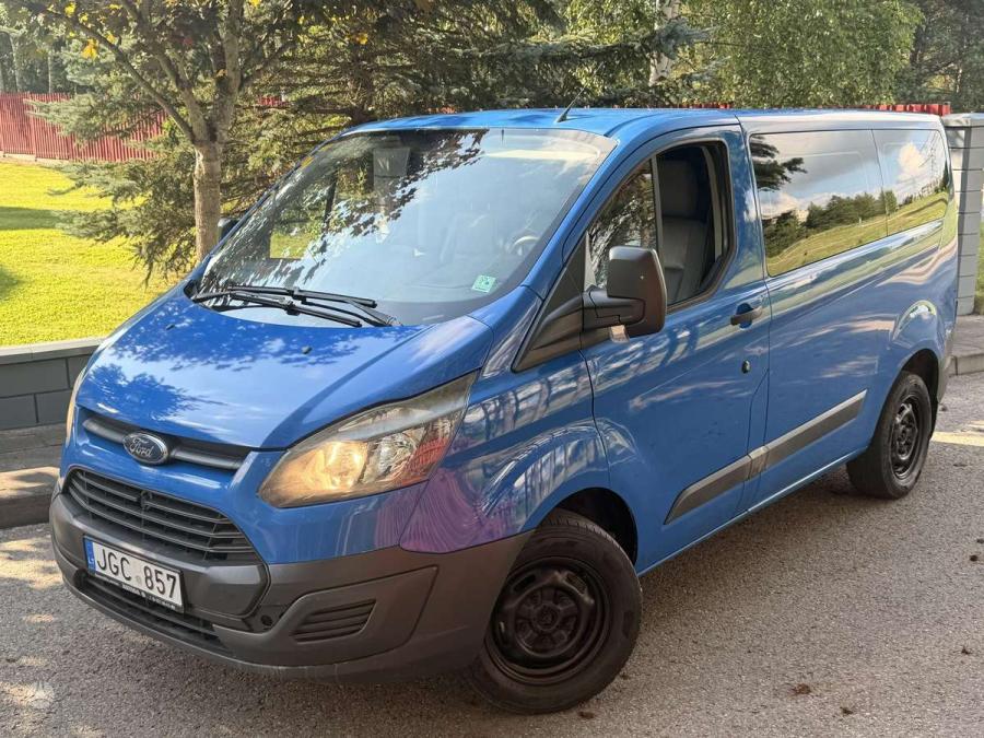Blue Ford Transit Custom 2013 in Vilnius, with an engine capacity of 2.20 L and mileage of 327 thousand km for 8500 €, photo 4 on AUTOMOTO.COM.LV