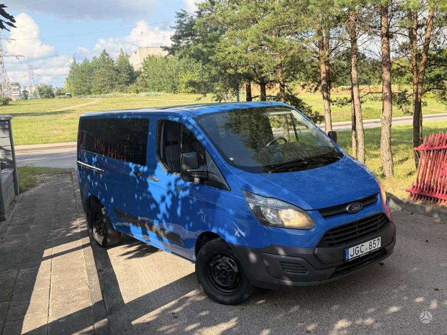 Blue Ford Transit Custom 2013 in Vilnius, with an engine capacity of 2.20 L and mileage of 327 thousand km for 8500 €, photo 12 on AUTOMOTO.COM.LV