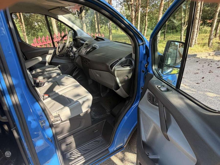 Blue Ford Transit Custom 2013 in Vilnius, with an engine capacity of 2.20 L and mileage of 327 thousand km for 8500 €, photo 19 on AUTOMOTO.COM.LV