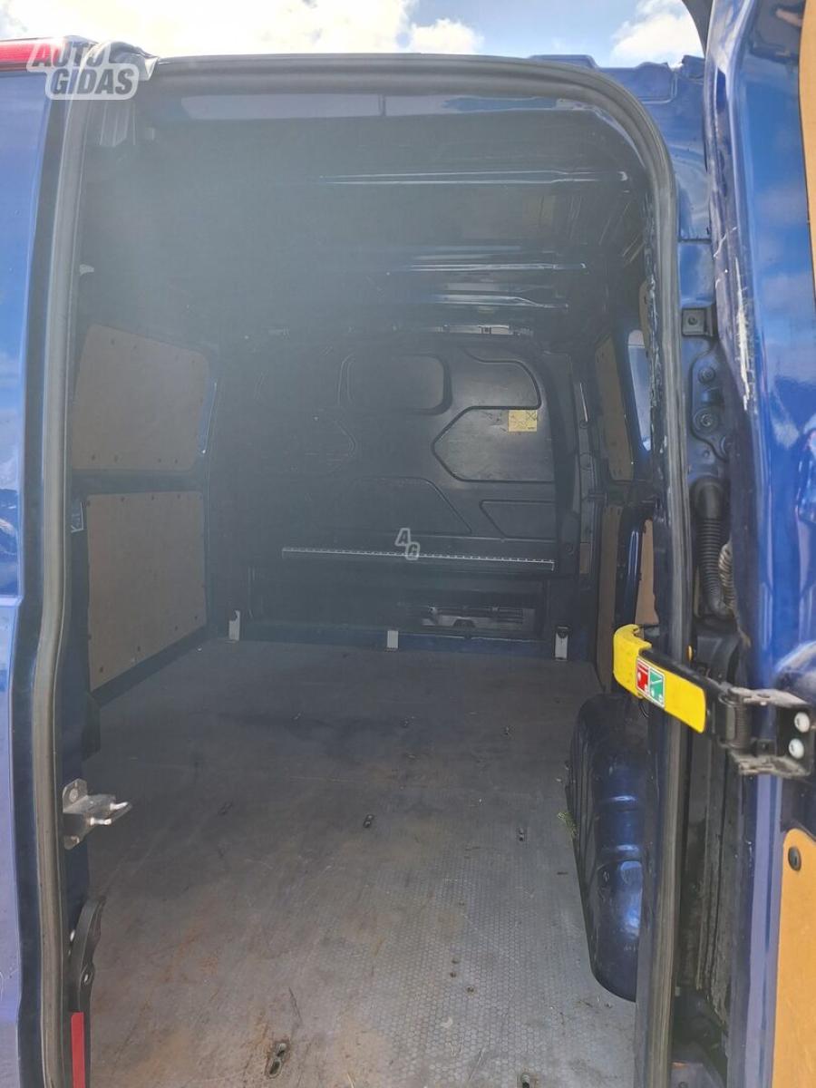 Blue Ford Transit Custom 2014 in Vilnius, with an engine capacity of 2.20 L and mileage of 187 thousand km for 7000 €, photo 8 on AUTOMOTO.COM.LV