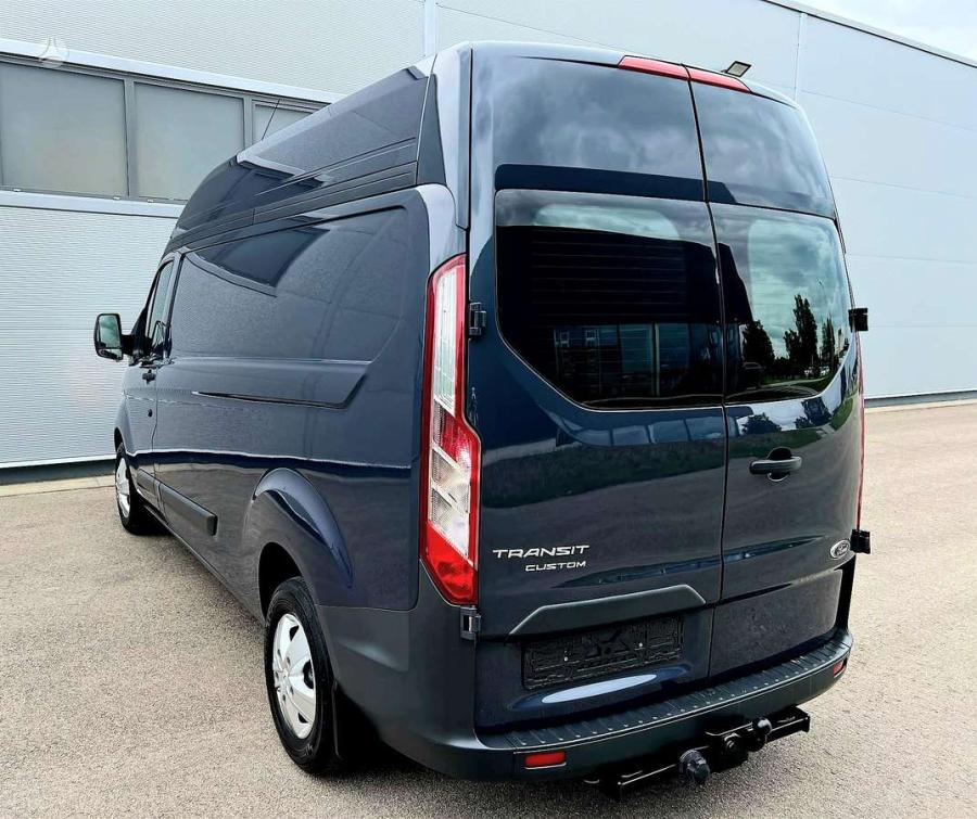 Blue Ford Transit Custom 2014 in Utena, with an engine capacity of 2.20 L and mileage of 249 thousand km for 8250 €, photo 5 on AUTOMOTO.COM.LV