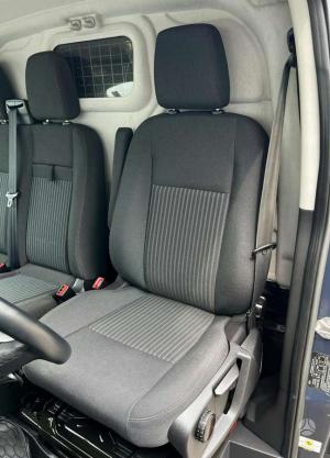 Blue Ford Transit Custom 2014 in Utena, with an engine capacity of 2.20 L and mileage of 249 thousand km for 8250 €, photo 13 on AUTOMOTO.COM.LV