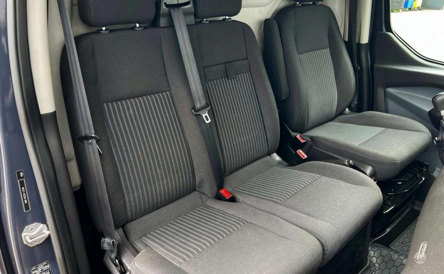 Blue Ford Transit Custom 2014 in Utena, with an engine capacity of 2.20 L and mileage of 249 thousand km for 8250 €, photo 37 on AUTOMOTO.COM.LV