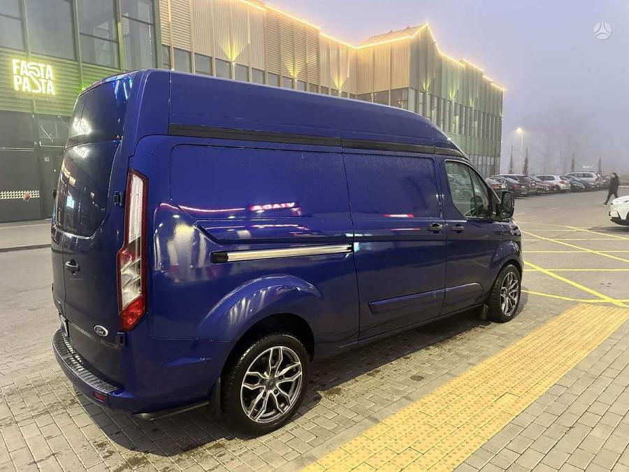 Blue Ford Transit Custom 2014 in Vilnius, with an engine capacity of 2.20 L and mileage of 310 thousand km for 7800 €, photo 4 on AUTOMOTO.COM.LV