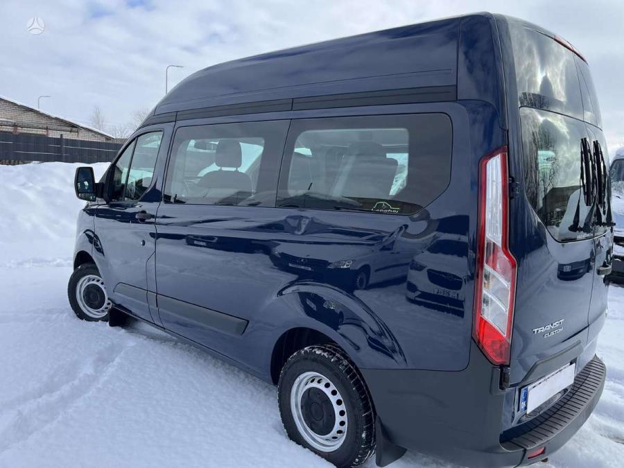Blue Ford Transit Custom 2015 in Taurage, with an engine capacity of 2.20 L and mileage of 159 thousand km for 8500 €, photo 4 on AUTOMOTO.COM.LV