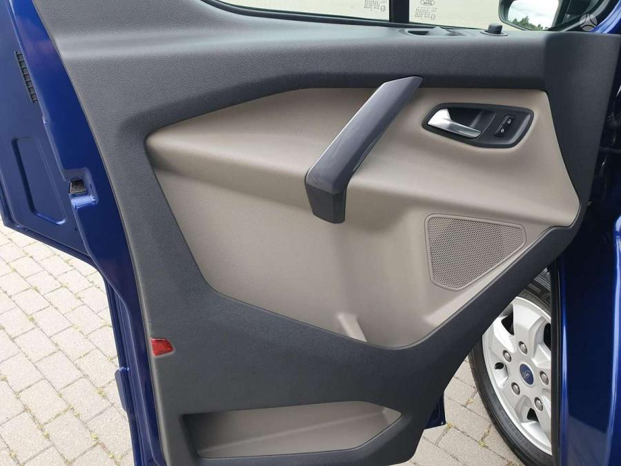 Zils Ford Transit Custom 2015 Marijampole, ar dzinēja tilpumu 2.20 L un nobraukumu 272 tūkst. km par 13999 €, foto 39 vietnē AUTOMOTO.COM.LV