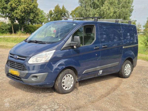 Blue Ford Transit Custom 2015 in Taurage, with an engine capacity of 2.20 L and mileage of 264 thousand km for 4300 €, photo 1 on AUTOMOTO.COM.LV
