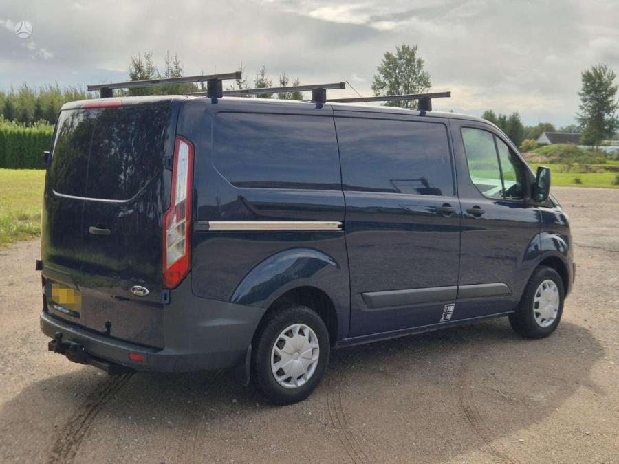 Blue Ford Transit Custom 2015 in Taurage, with an engine capacity of 2.20 L and mileage of 264 thousand km for 4300 €, photo 6 on AUTOMOTO.COM.LV