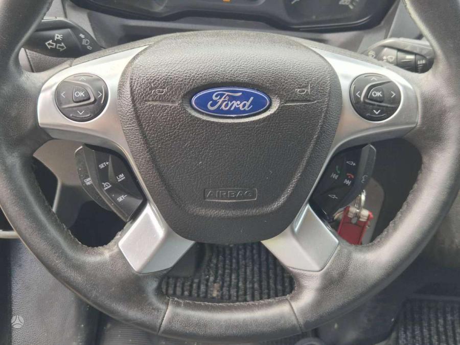 Blue Ford Transit Custom 2015 in Taurage, with an engine capacity of 2.20 L and mileage of 264 thousand km for 4300 €, photo 13 on AUTOMOTO.COM.LV