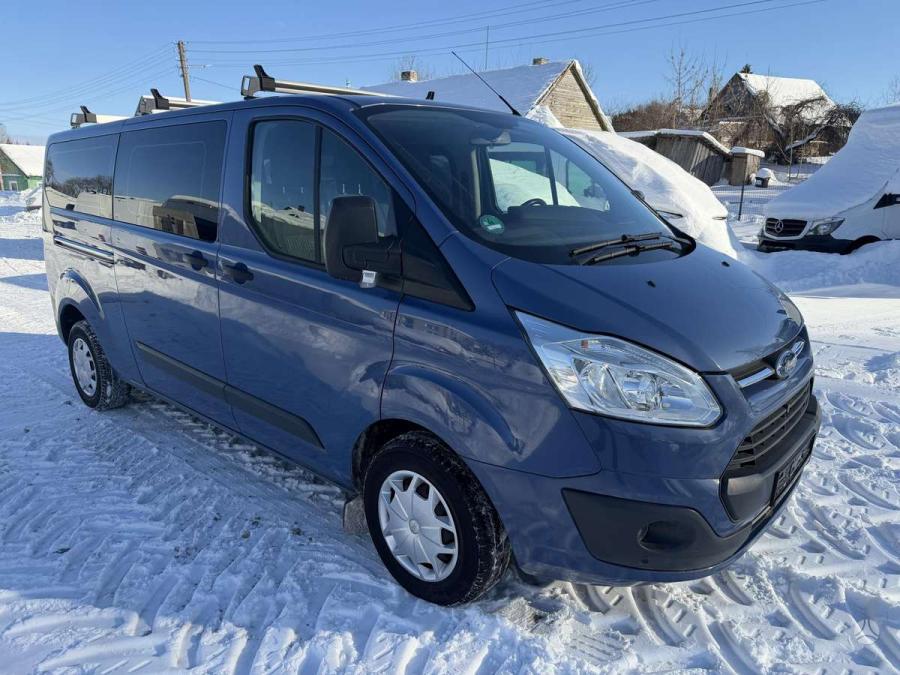 Blue Ford Transit Custom 2016 in Skaudvile, with an engine capacity of 2.00 L and mileage of 261 thousand km for 10700 €, photo 1 on AUTOMOTO.COM.LV