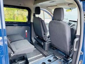 Zils Ford Transit Custom 2016 Tauragė, ar dzinēja tilpumu 2.00 L un nobraukumu 178 tūkst. km par 7800 €, foto 5 vietnē AUTOMOTO.COM.LV