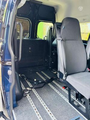 Zils Ford Transit Custom 2016 Tauragė, ar dzinēja tilpumu 2.00 L un nobraukumu 178 tūkst. km par 7800 €, foto 6 vietnē AUTOMOTO.COM.LV