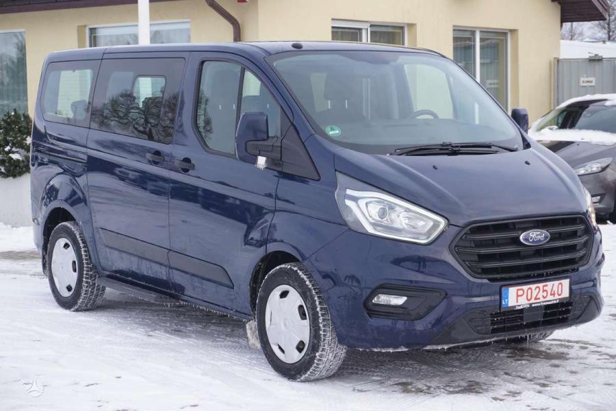 Zils Ford Transit Custom 2018 Klaipėda, ar dzinēja tilpumu 2.00 L un nobraukumu 244 tūkst. km par 12900 €, foto 2 vietnē AUTOMOTO.COM.LV