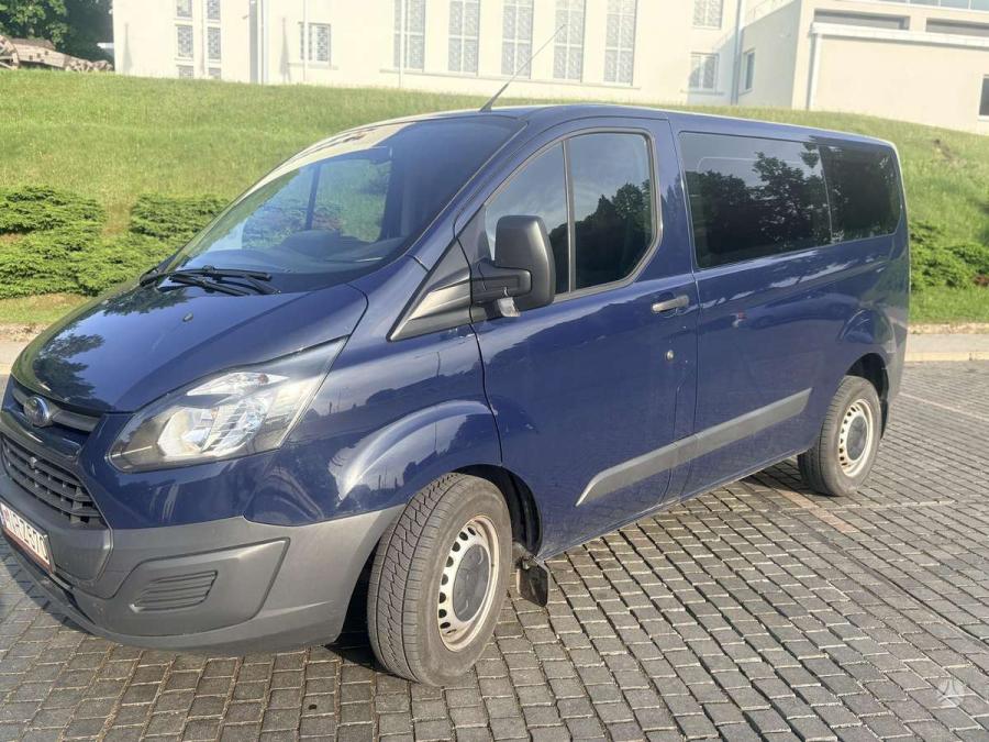 Blue Ford Transit Custom 2018 in Telschi, with an engine capacity of 2.00 L and mileage of 183 thousand km for 13100 €, photo 7 on AUTOMOTO.COM.LV