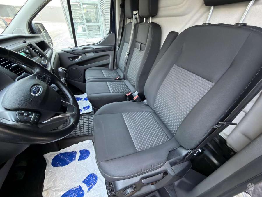 Zils Ford Transit Custom 2019 Viļņa, ar dzinēja tilpumu 2.00 L un nobraukumu 238 tūkst. km par 9400 €, foto 12 vietnē AUTOMOTO.COM.LV