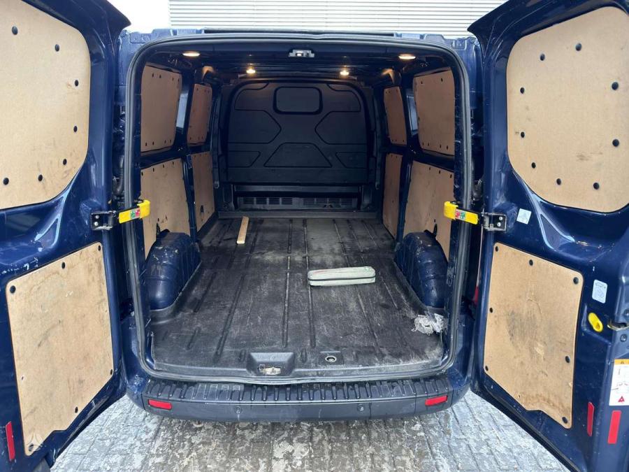 Zils Ford Transit Custom 2019 Viļņa, ar dzinēja tilpumu 2.00 L un nobraukumu 238 tūkst. km par 9400 €, foto 18 vietnē AUTOMOTO.COM.LV