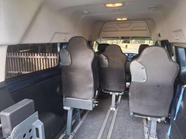 Blue Ford Transit Custom 2019 in Jurbarkas, with an engine capacity of 2.00 L and mileage of 185 thousand km for 16500 €, photo 10 on AUTOMOTO.COM.LV
