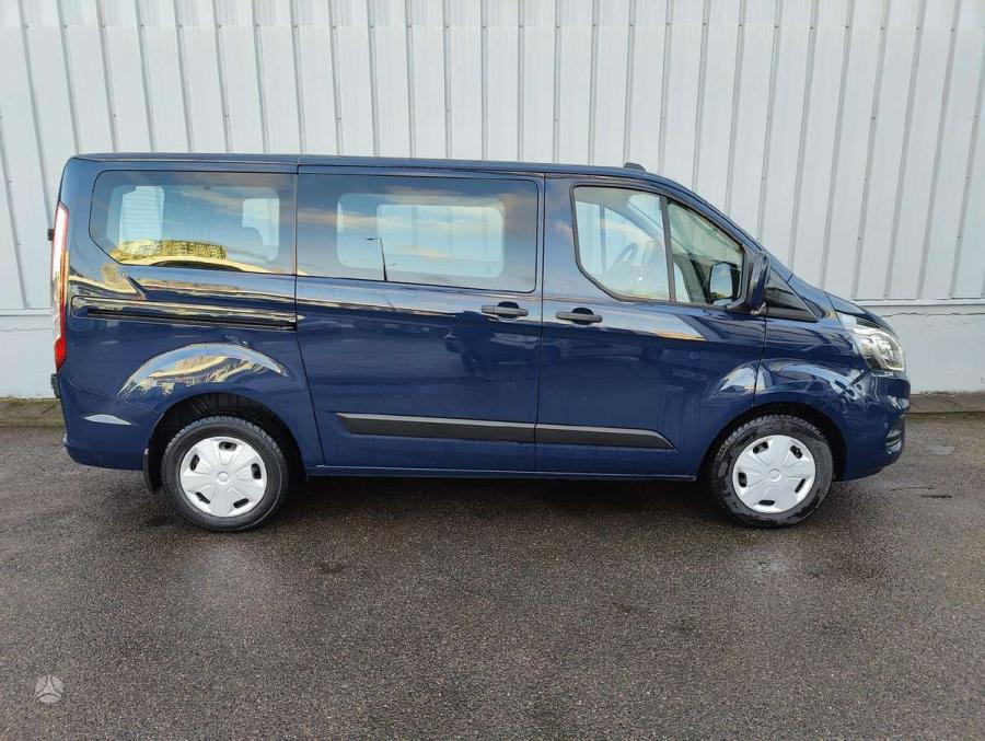 Blue Ford Transit Custom 2020 in Vilnius, with an engine capacity of 2.00 L and mileage of 58 thousand km for 20400 €, photo 6 on AUTOMOTO.COM.LV