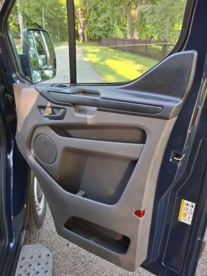 Blue Ford Transit Custom 2020 in Jurbarkas, with an engine capacity of 2.00 L and mileage of 119 thousand km for 14900 €, photo 36 on AUTOMOTO.COM.LV