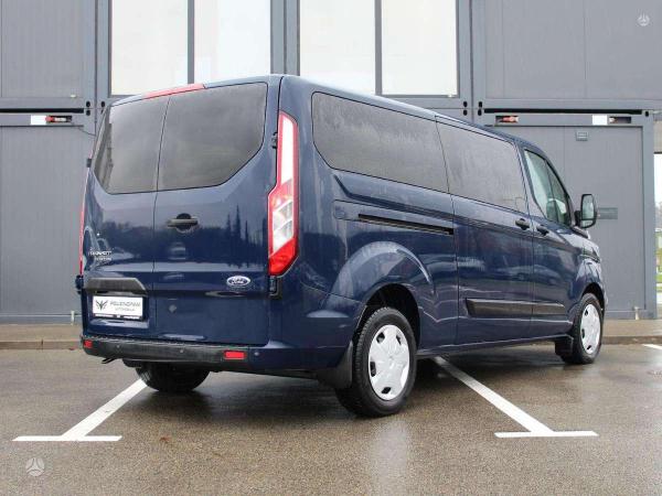 Zils Ford Transit Custom 2022 Viļņa, ar dzinēja tilpumu 2.00 L un nobraukumu 135 tūkst. km par 22350 €, foto 3 vietnē AUTOMOTO.COM.LV