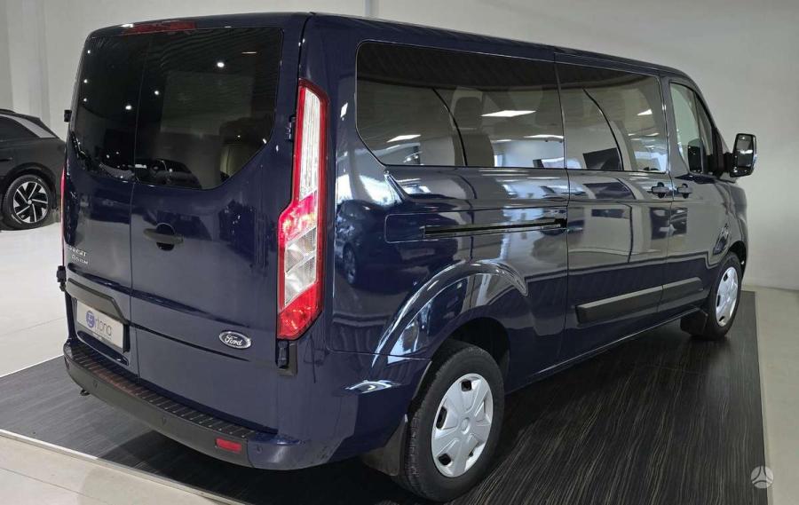 Blue Ford Transit Custom 2023 in Siauliai, with an engine capacity of 2.00 L and mileage of 67 thousand km for 25000 €, photo 3 on AUTOMOTO.COM.LV