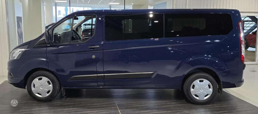 Blue Ford Transit Custom 2023 in Siauliai, with an engine capacity of 2.00 L and mileage of 67 thousand km for 25000 €, photo 6 on AUTOMOTO.COM.LV