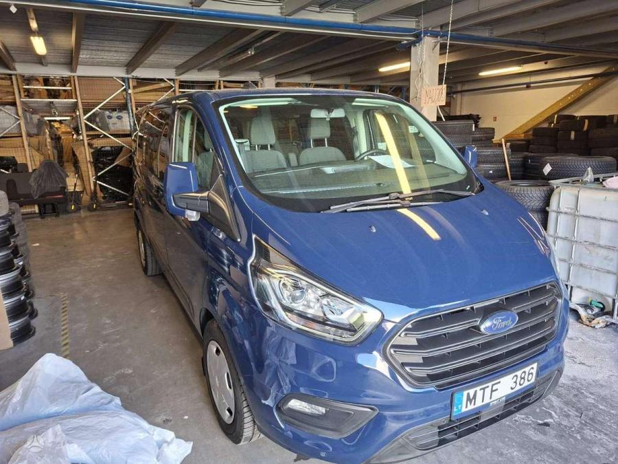 Blue Ford Transit Custom 2023 in Klaipeda, with an engine capacity of 2.00 L and mileage of 102 thousand km for 21780 €, photo 1 on AUTOMOTO.COM.LV