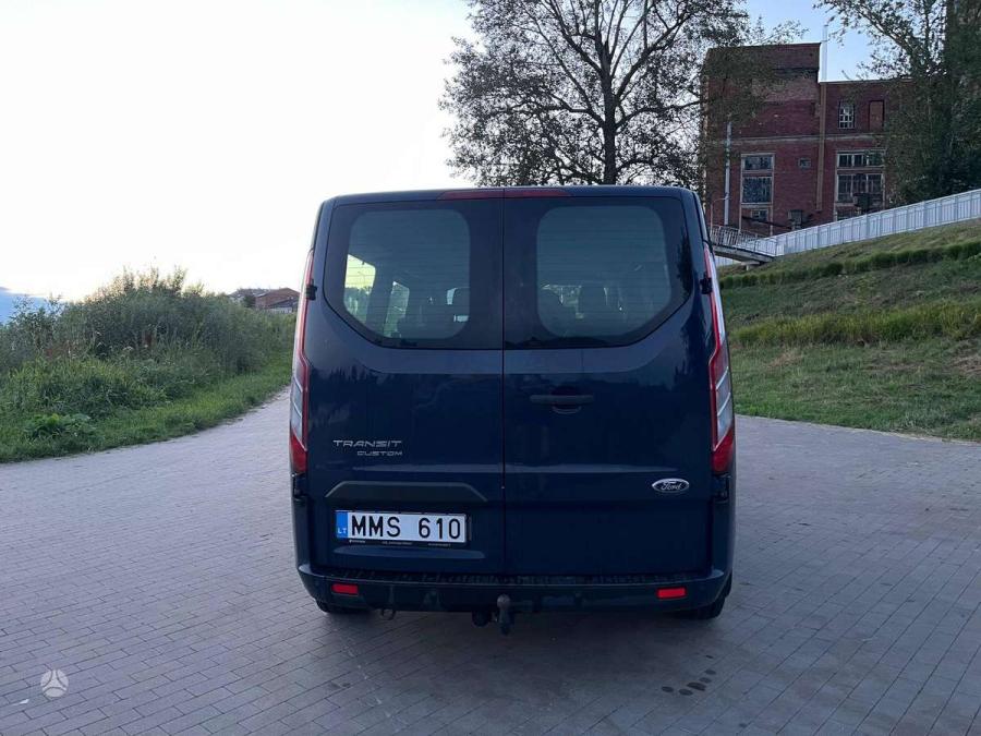 Blue Ford Transit Custom 2023 in Zarasai, with an engine capacity of 2.00 L and mileage of 650 thousand km for 10000 €, photo 5 on AUTOMOTO.COM.LV