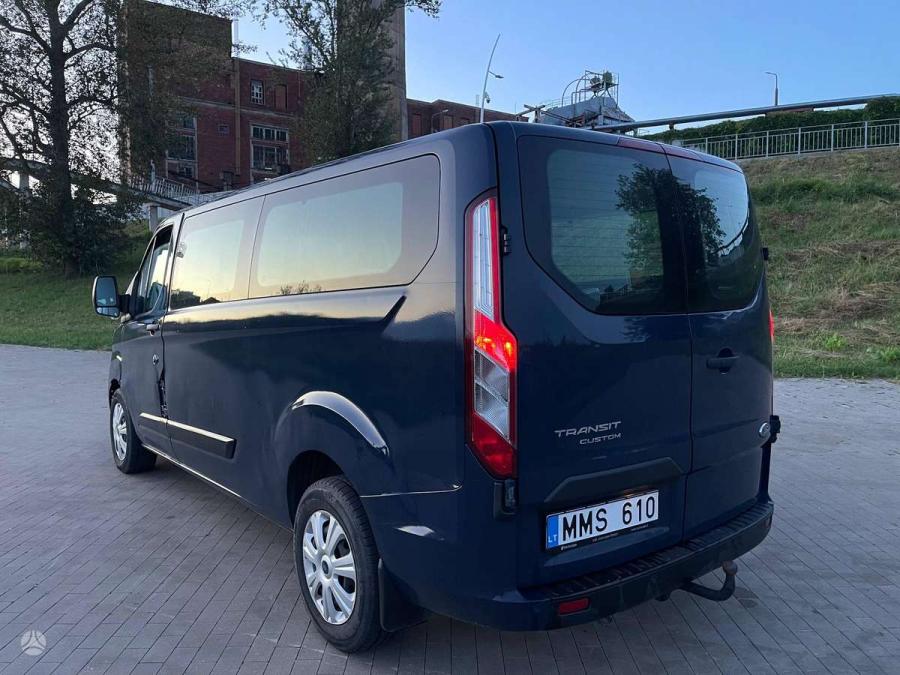 Blue Ford Transit Custom 2023 in Zarasai, with an engine capacity of 2.00 L and mileage of 650 thousand km for 10000 €, photo 6 on AUTOMOTO.COM.LV