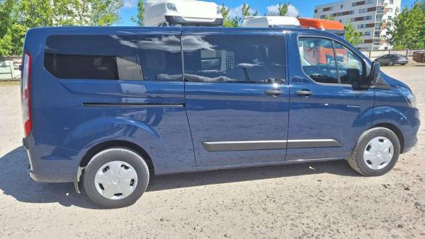 Blue Ford Transit Custom 2023 in Druskininkai, with an engine capacity of 2.00 L and mileage of 250 thousand km for 17500 €, photo 5 on AUTOMOTO.COM.LV