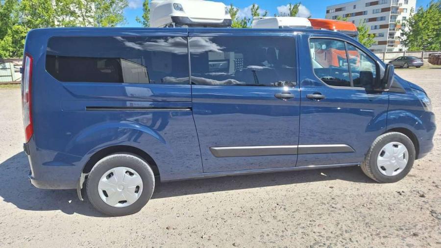 Blue Ford Transit Custom 2023 in Druskininkai, with an engine capacity of 2.00 L and mileage of 250 thousand km for 17500 €, photo 6 on AUTOMOTO.COM.LV