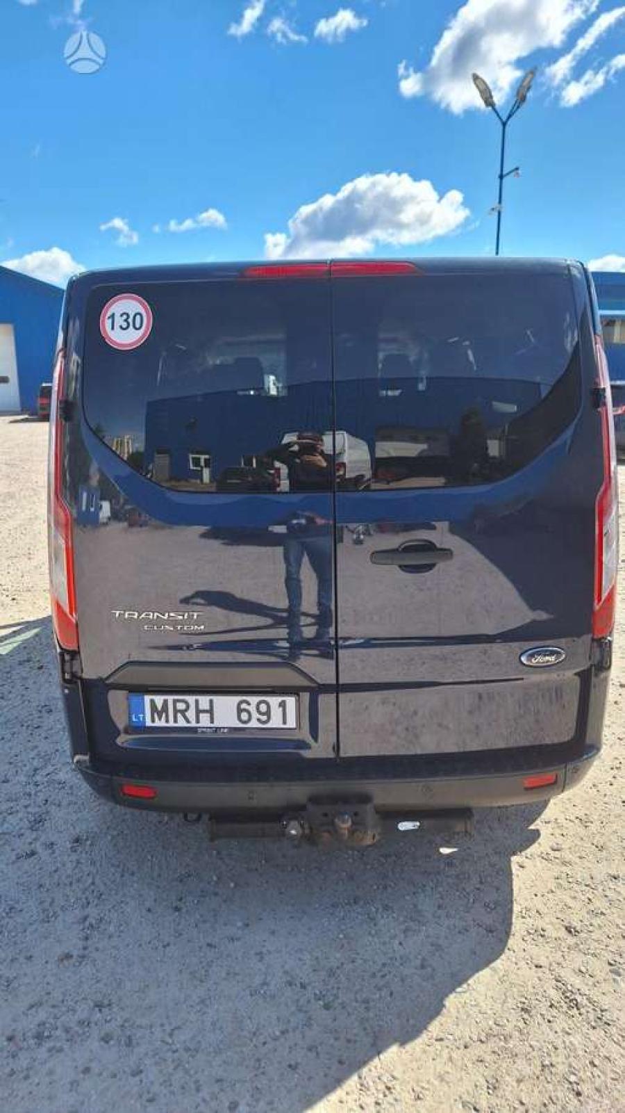 Blue Ford Transit Custom 2023 in Druskininkai, with an engine capacity of 2.00 L and mileage of 250 thousand km for 17500 €, photo 8 on AUTOMOTO.COM.LV